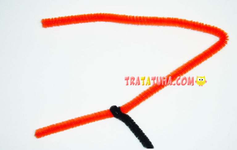 Pipe Cleaner Bunny Step by Step